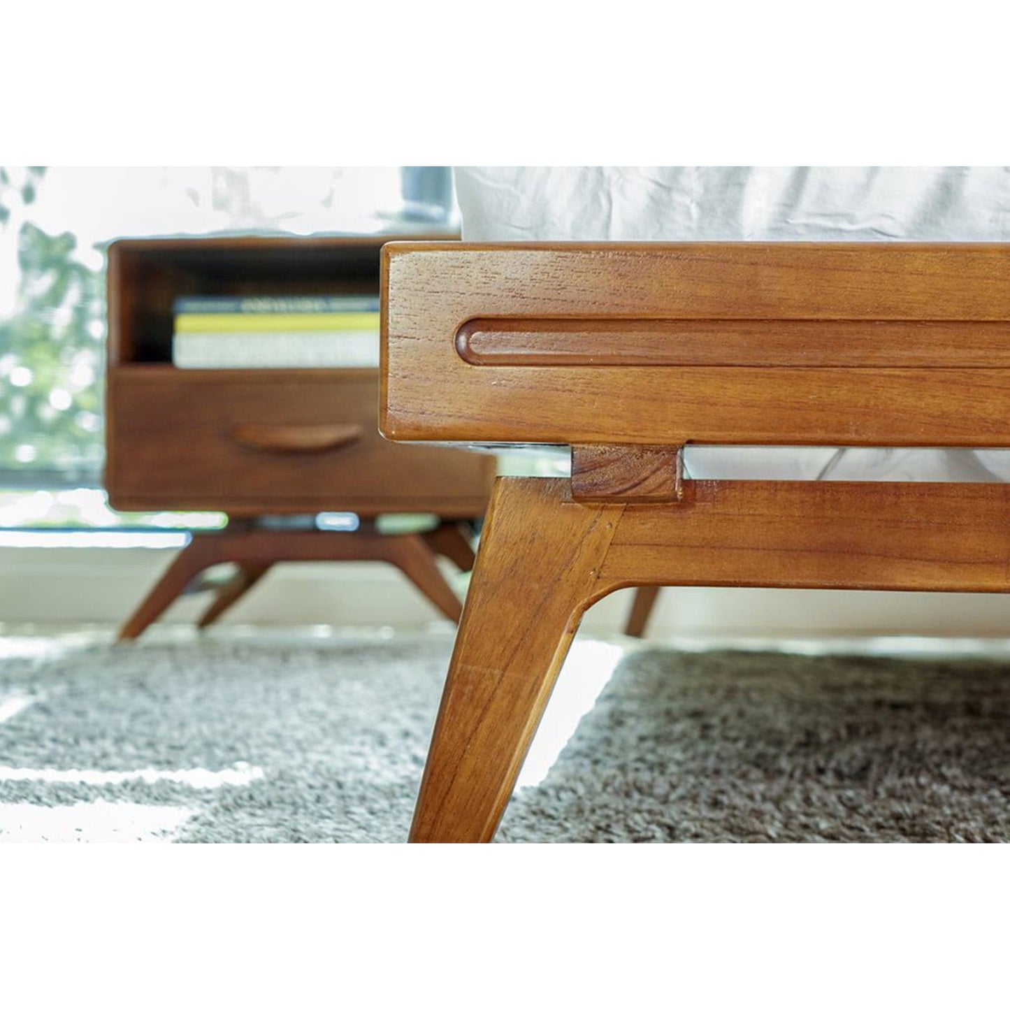 Tango Platform Bed – Haiku Designs